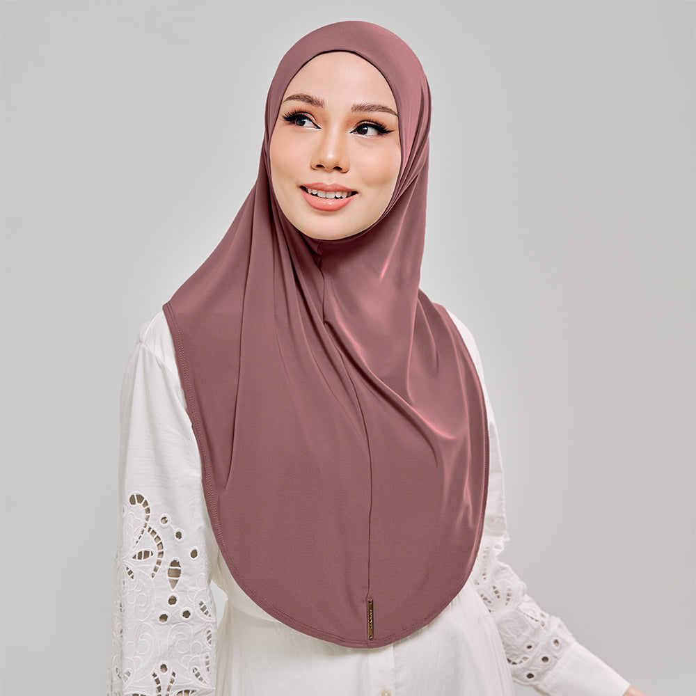 Hudaa Basic in Rusty – TudungPeople