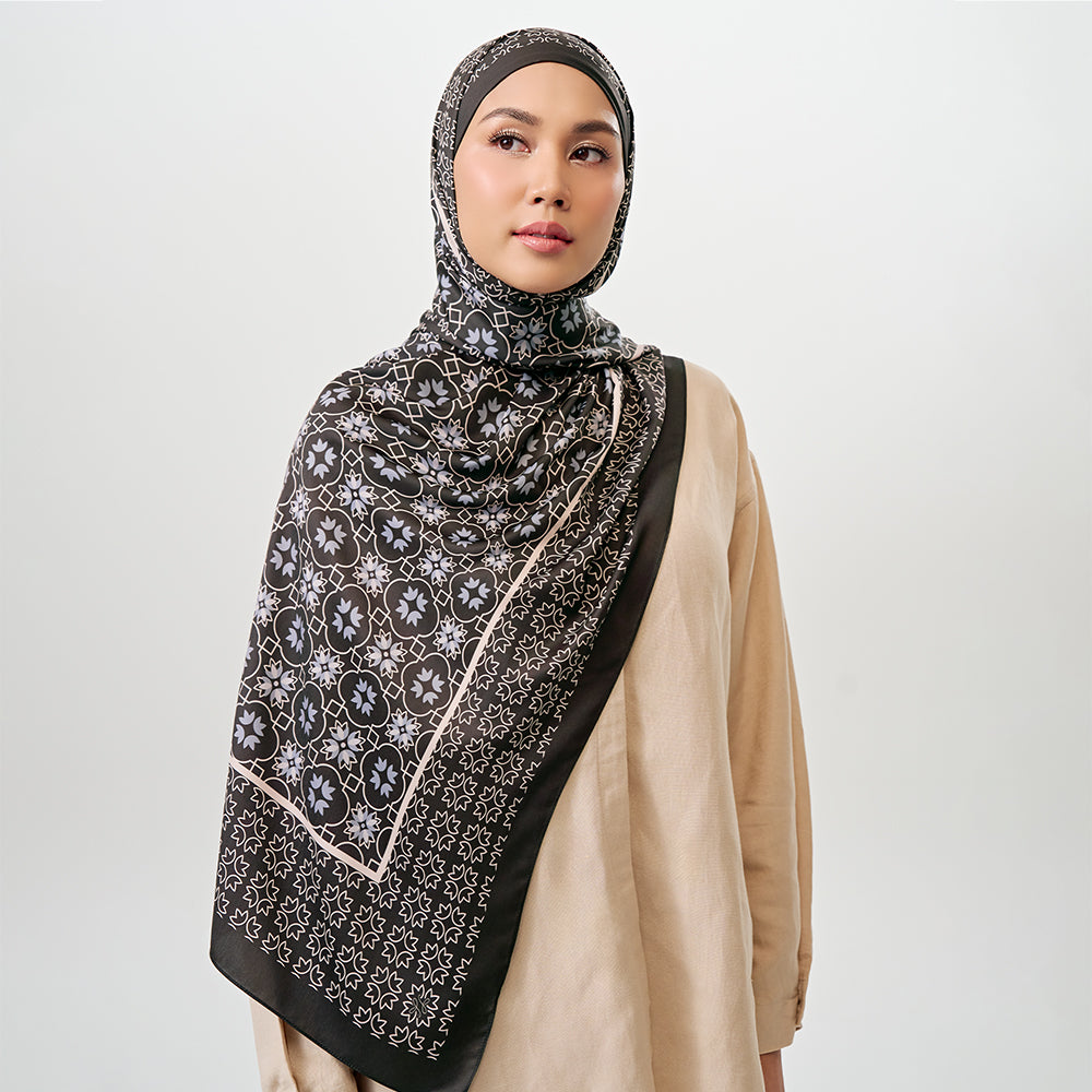 Niya Neu in Jet | TudungPeople