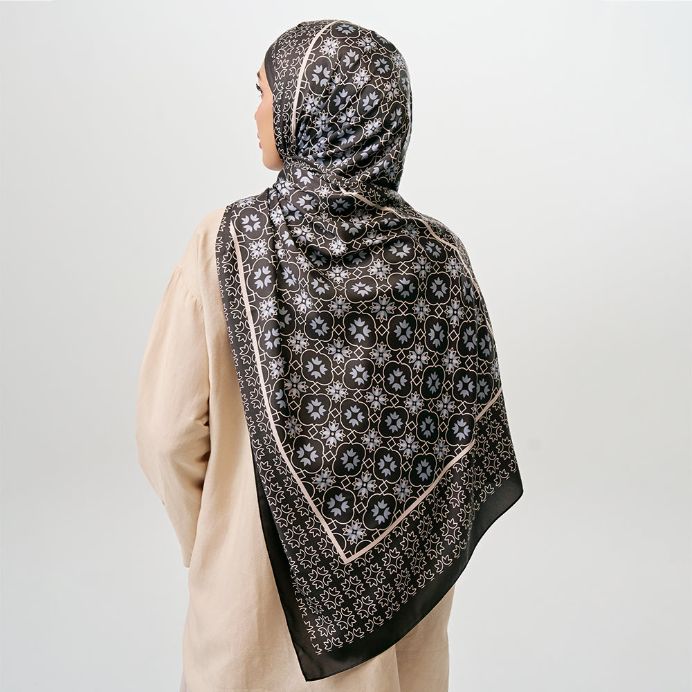 Niya Neu in Jet | TudungPeople