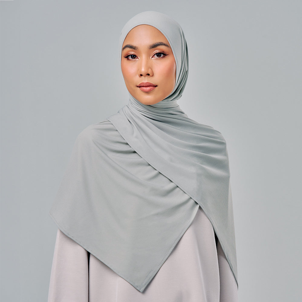 Najwa Sport Shawl - Kick | TudungPeople